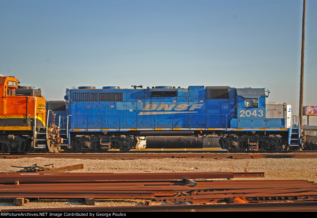 BNSF "Smurf" 2043